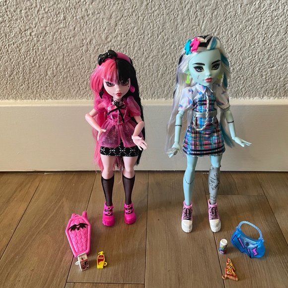 Monster High Mattel Toys New Monster High Dolls Set 223 Poshmark